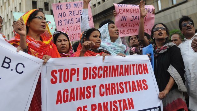 Bearing the Cross of Christ in Pakistan