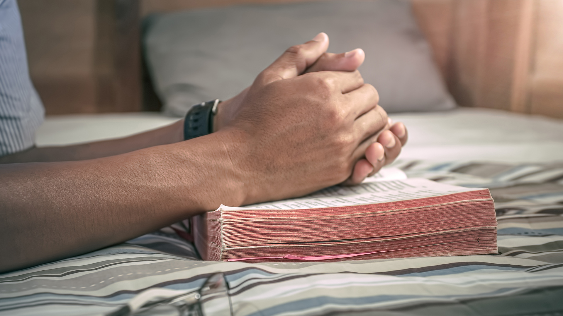 How to Hold On to Faith When 2023 Gets Tough How to Hold On to Faith When 2023 Gets Tough