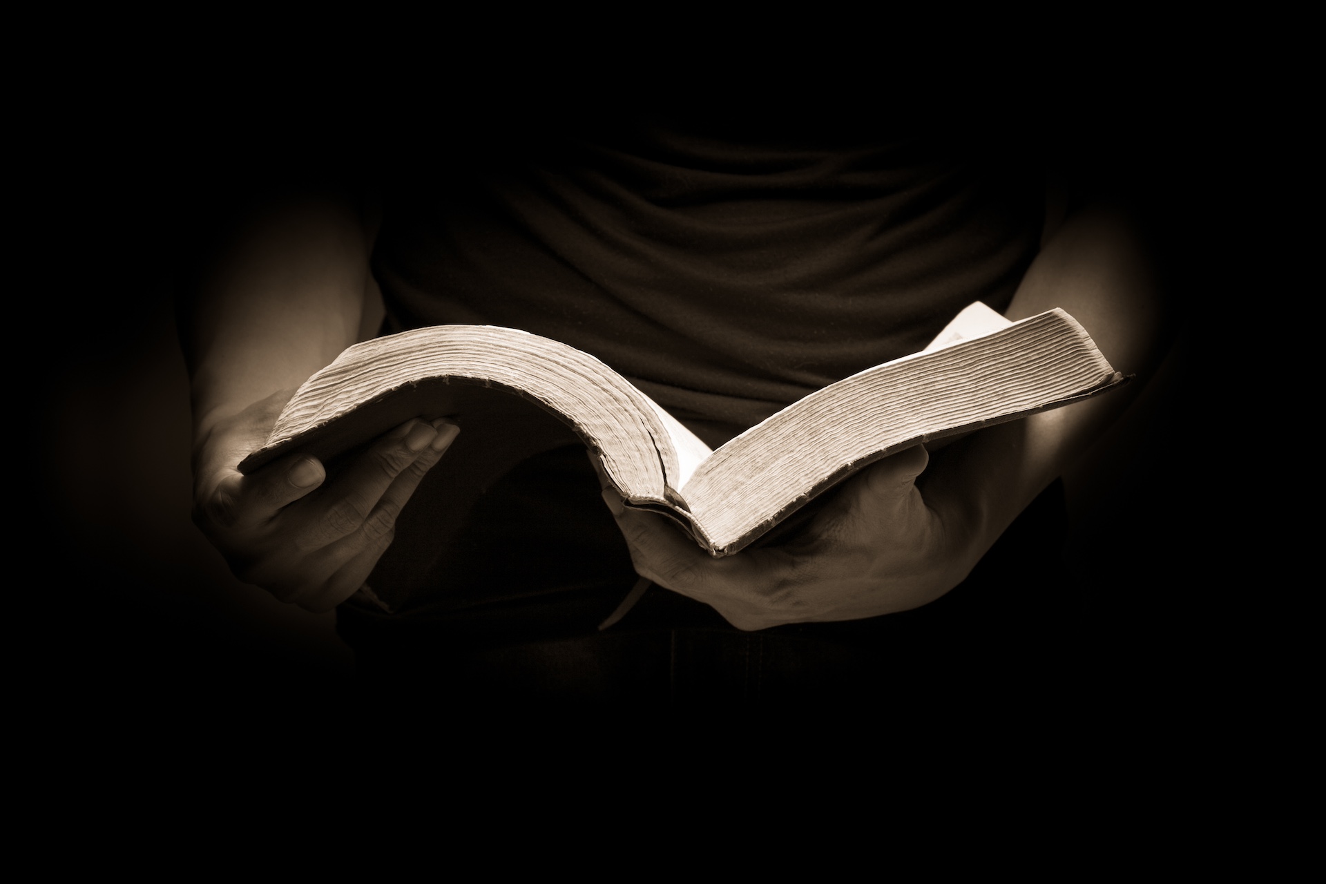 How to Read the Bible to Enjoy the Gospel - The Gospel Coalition | India