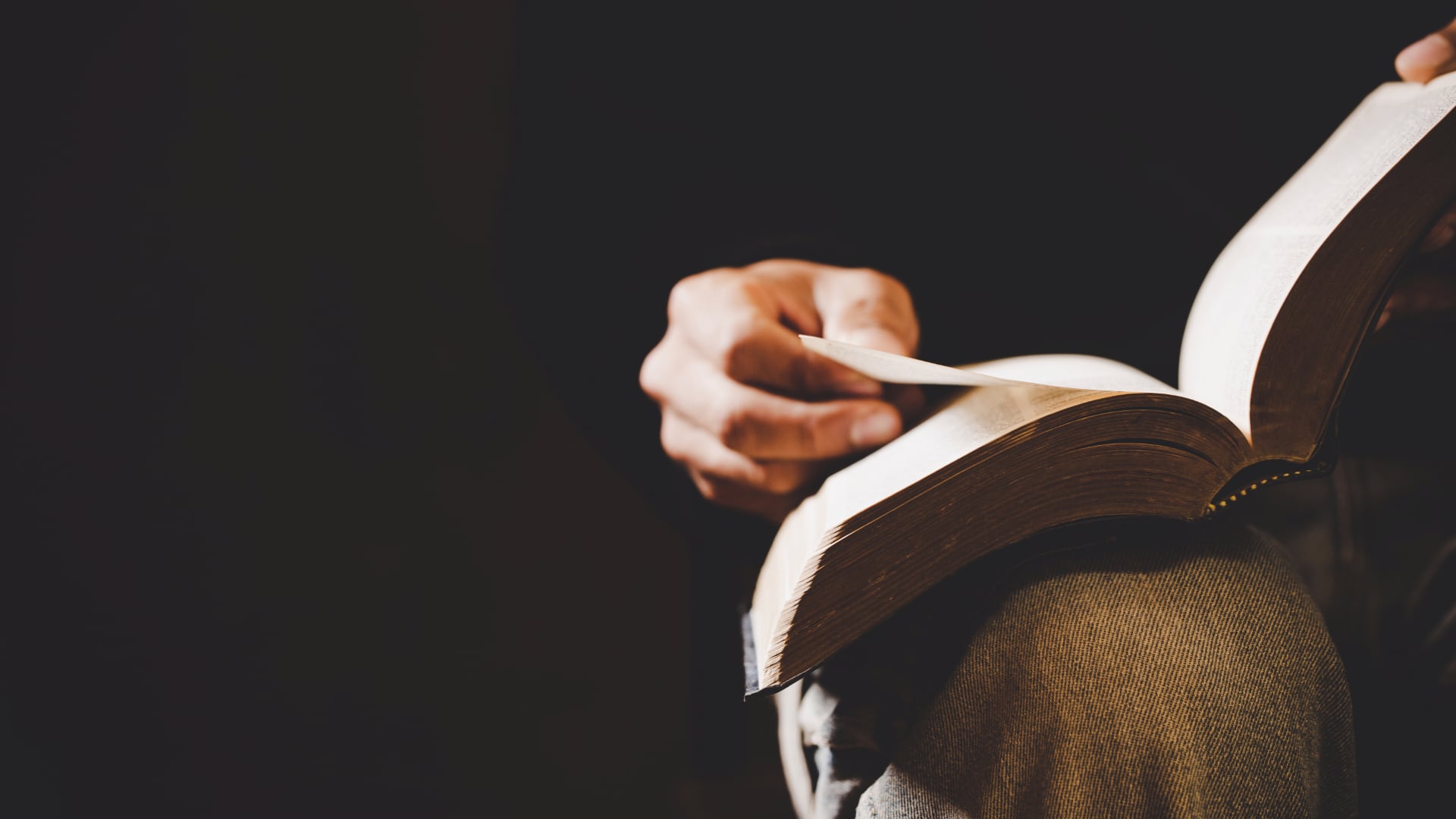 Handling Holy Things at Easter - The Gospel Coalition | Canada