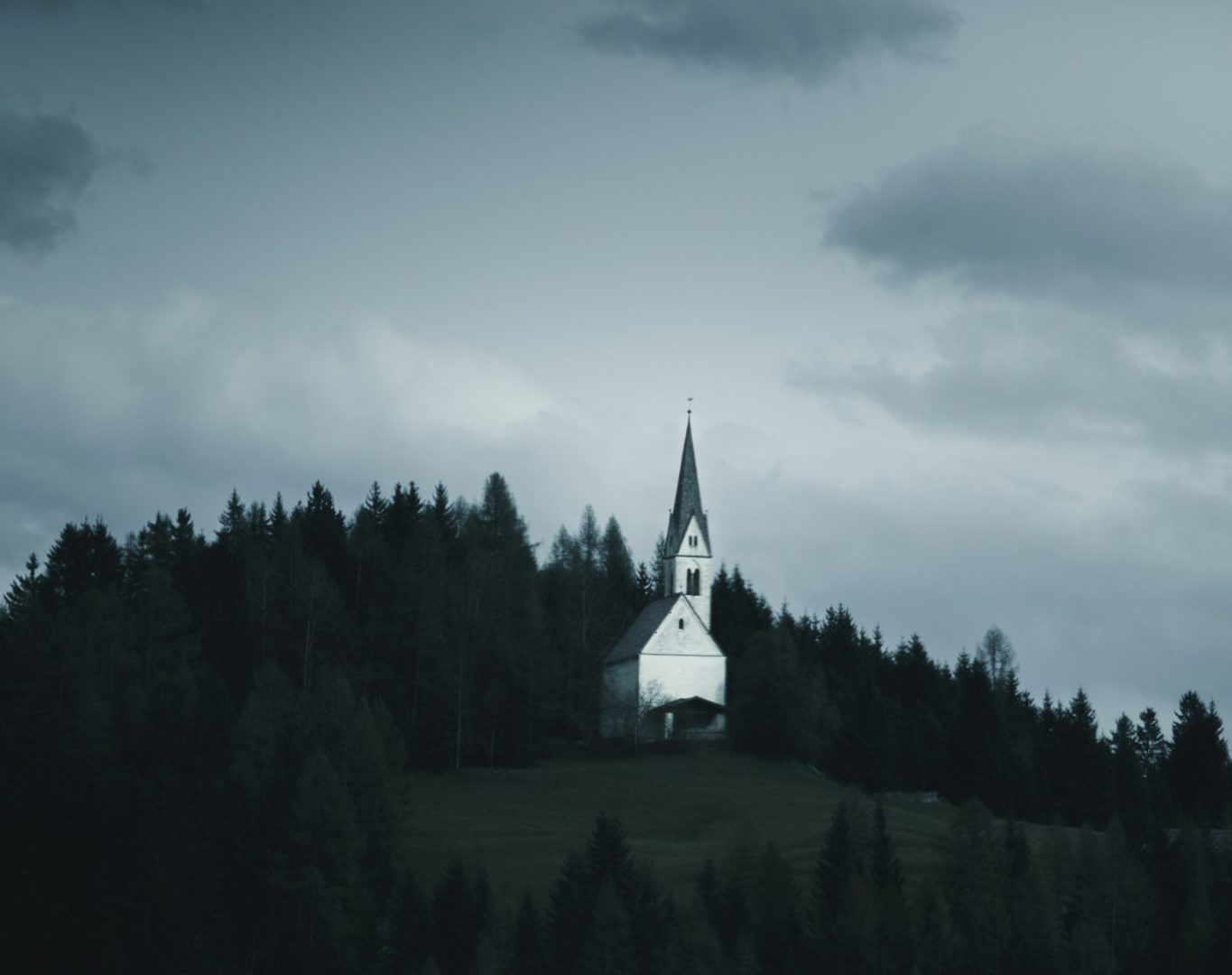 Is the Church I’m Going To “A Cult”? - The Gospel Coalition | Canada